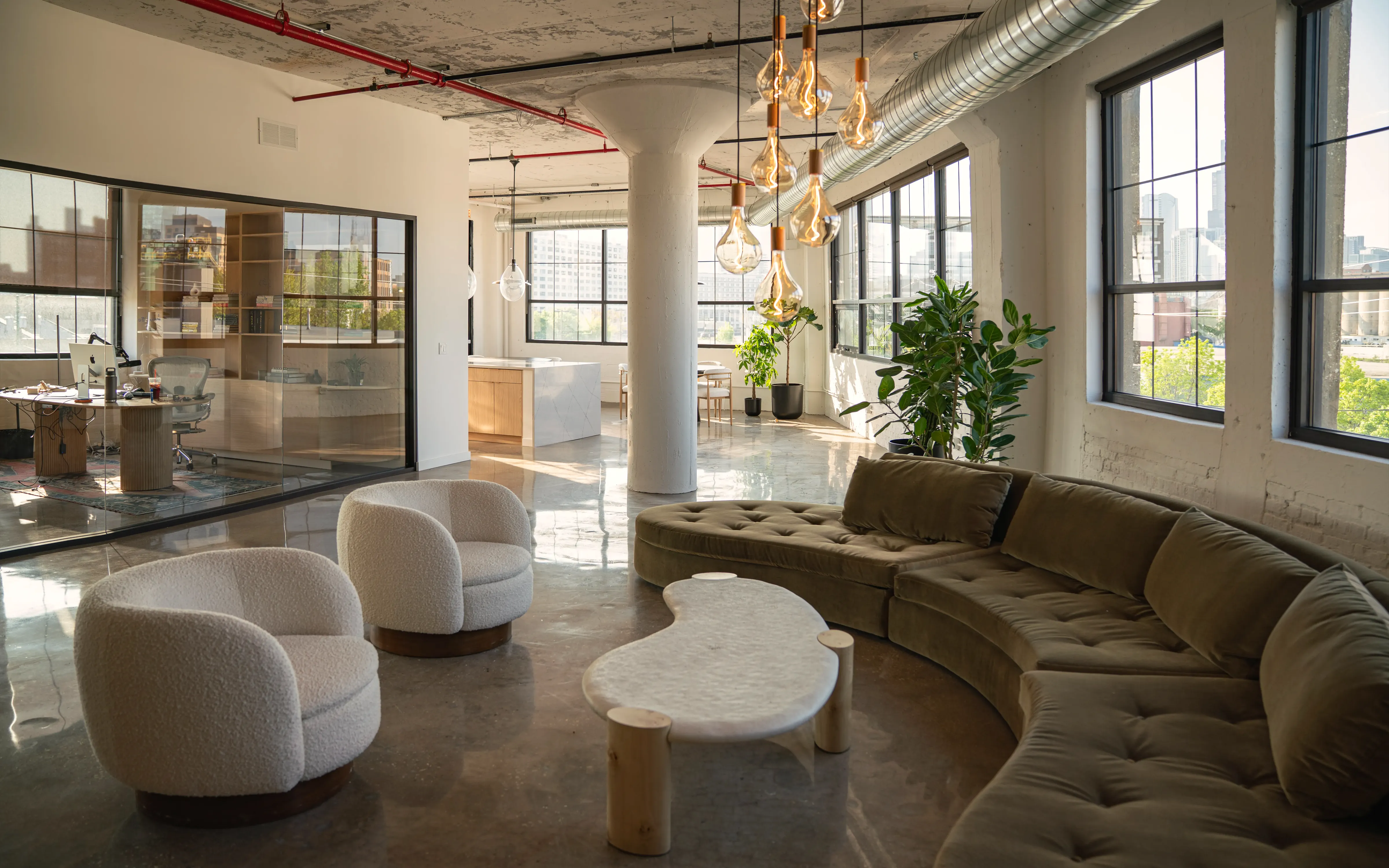 OUTPOST - A workspace for people who actually work