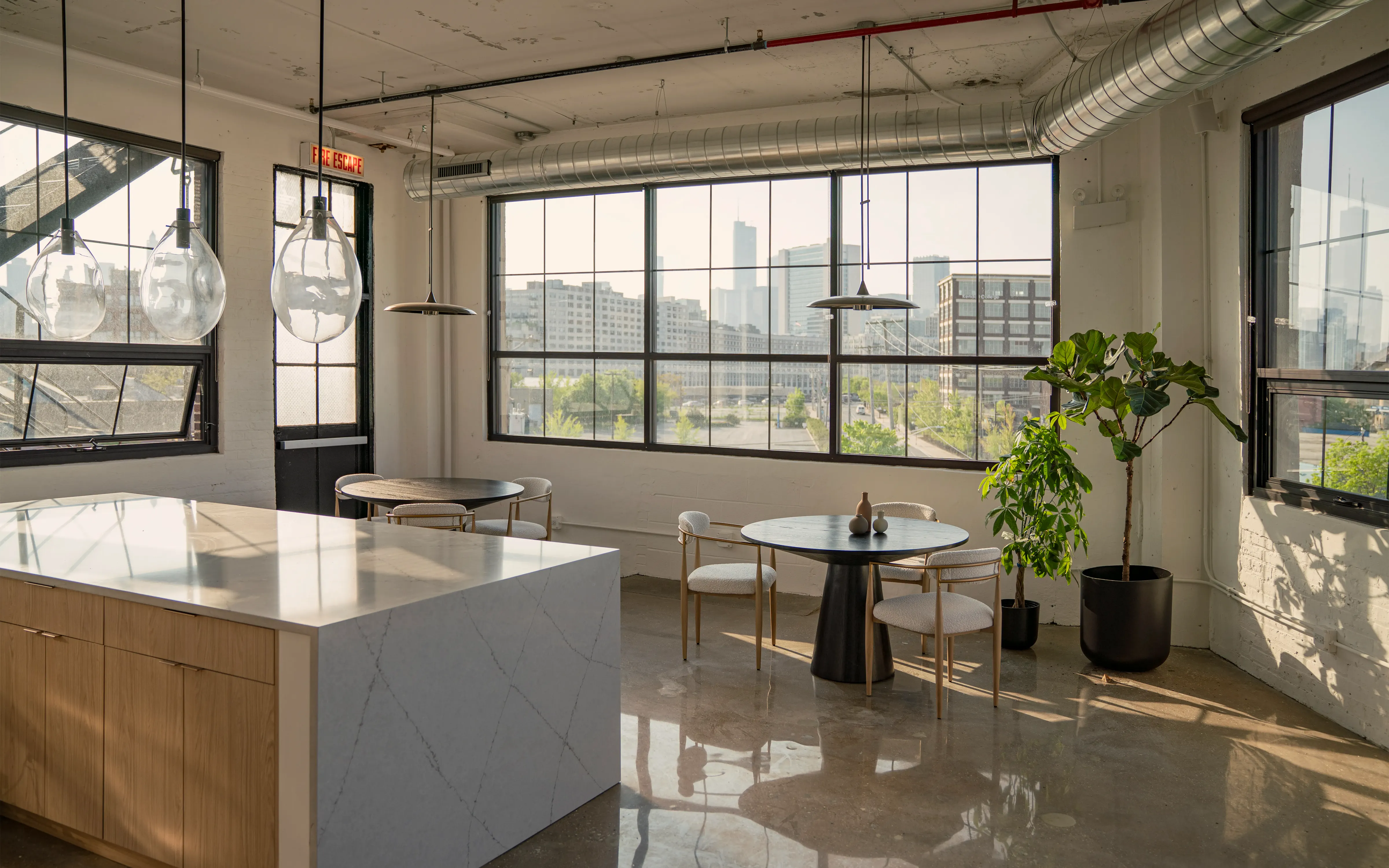 OUTPOST - A workspace for people who actually work